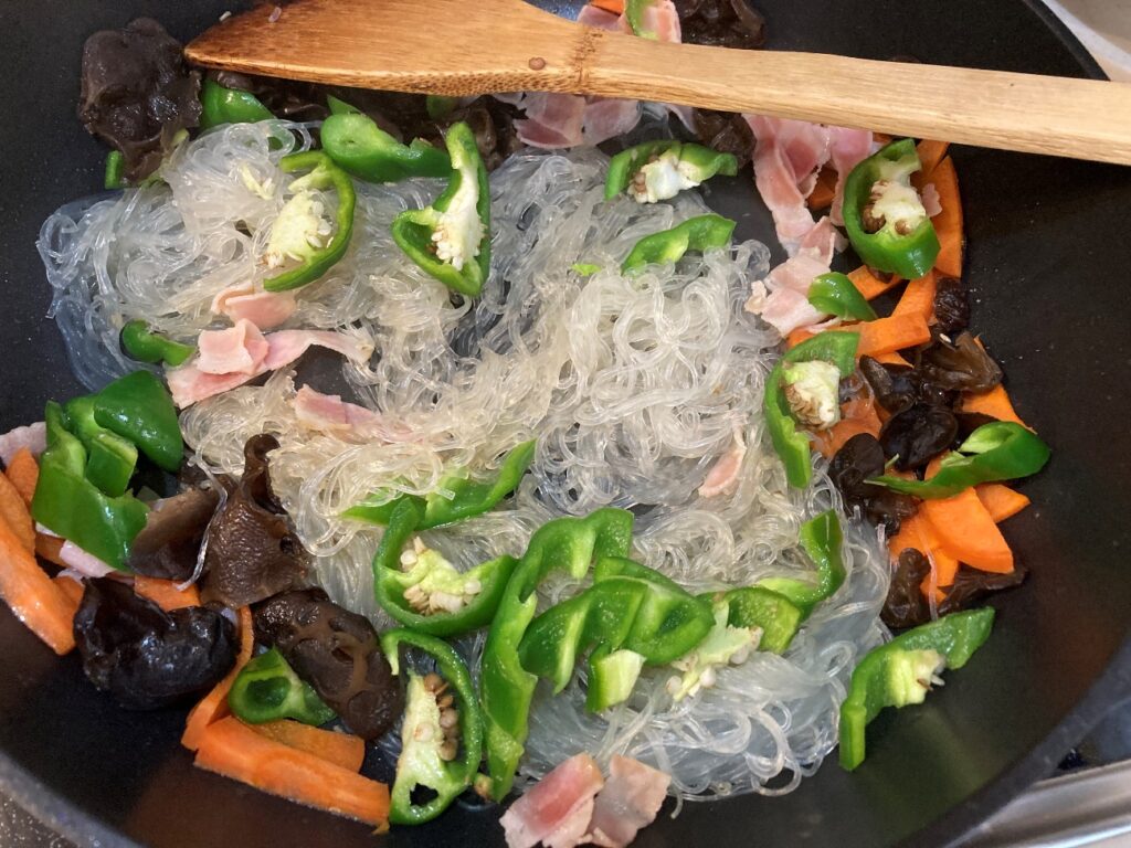 業務スーパーの即席はるさめは、小分けになっていて使いやすい♪ | 業スーおすすめブログ